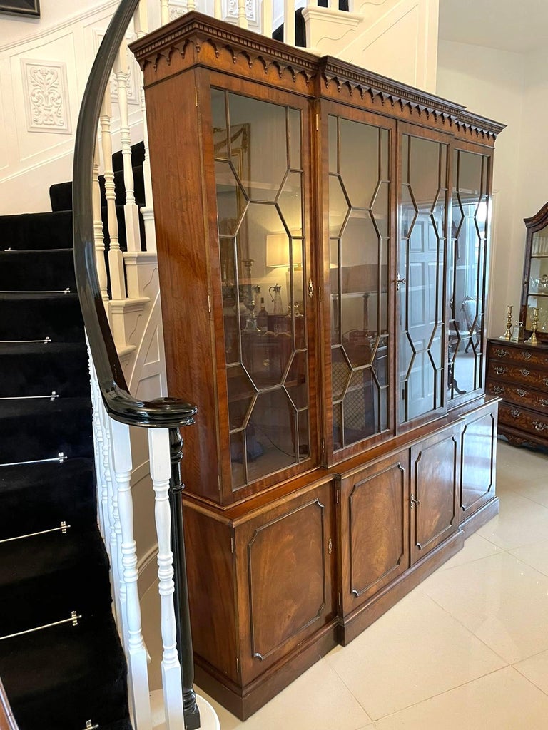 Quality Figured Mahogany Hepplewhite Style Breakfront Bookcase at 1stDibs