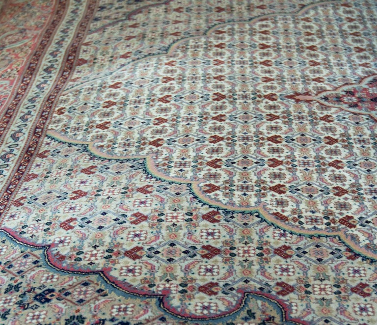 Quality Handwoven Tabriz Style Rug For Sale at 1stDibs