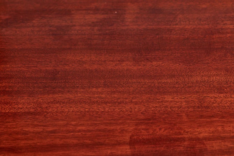 Quality Victorian Mahogany Extending Dining Table at 1stDibs