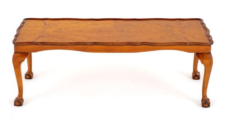 Queen Anne Coffee Table Walnut For Sale at 1stDibs