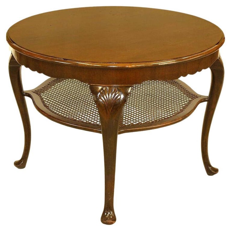 Queen Anne Mahogany Center Table For Sale at 1stDibs
