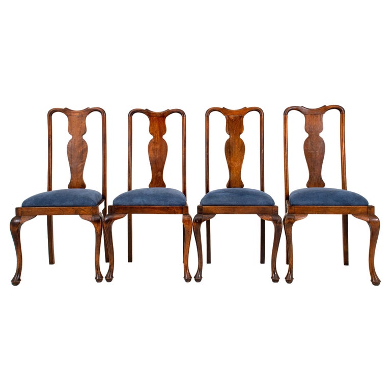 Queen Anne Style Dining Chairs, 4 at 1stDibs