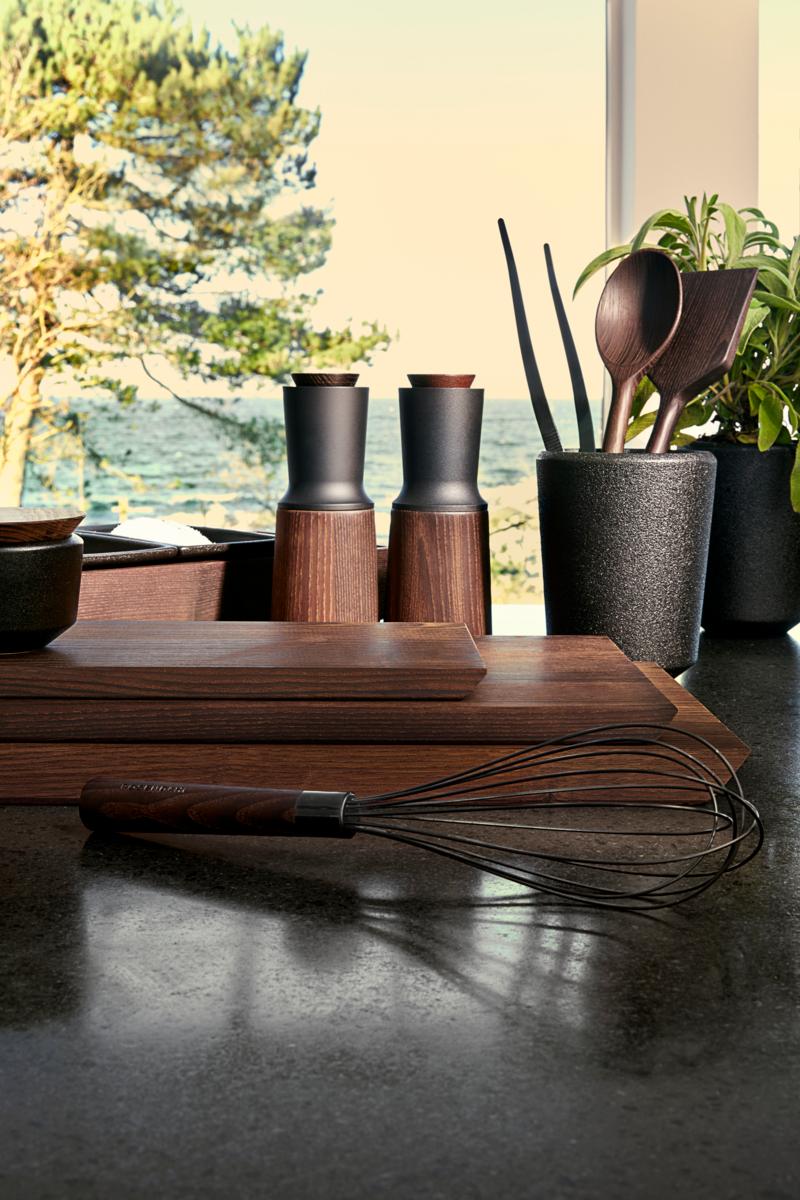 RÅ Kitchen Tweezer Tongs, Gun Metallic For Sale at 1stDibs