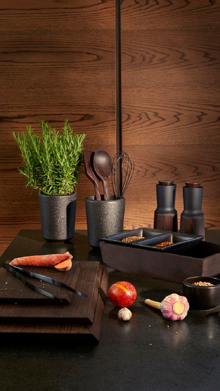 RÅ Kitchen Tweezer Tongs, Gun Metallic For Sale at 1stDibs