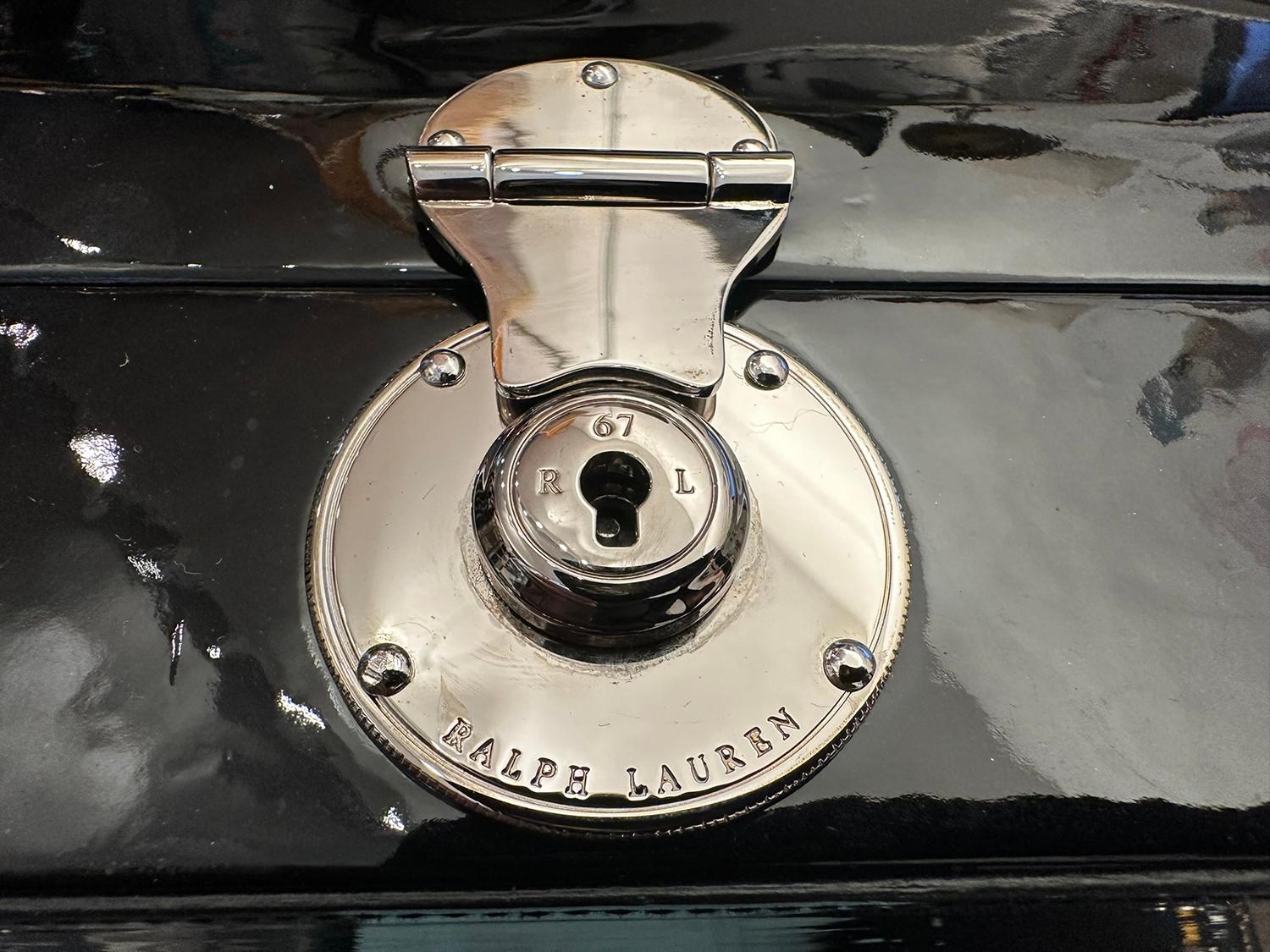 Ralph Lauren Primavera 2007 Ricky Borsa a mano in pelle verniciata nera ...