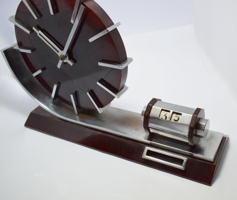 Rare 1930s Modernist Bakelite Clock at 1stDibs