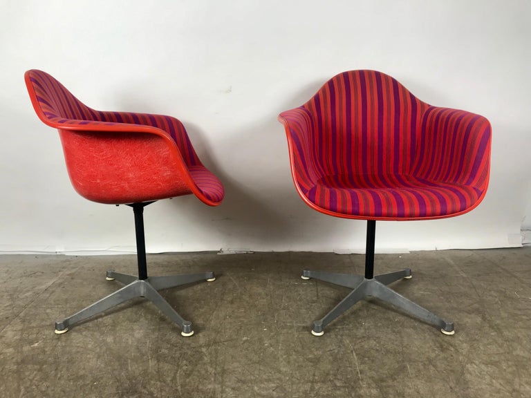 Rare Alexander Girard, Eames Red Fiberglass Swivel Arm Shell Chair D A ...