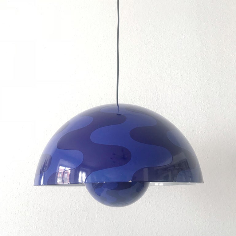 Rare and Large Flower Pot Pendant Lamp by Verner Panton for Louis ...