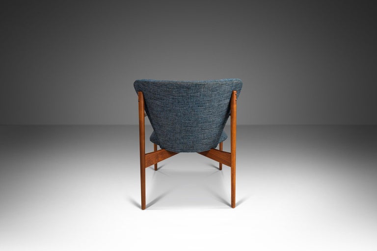 Rare Angular Lounge Chair / Armchair in Walnut After Nanna Ditzel, c ...