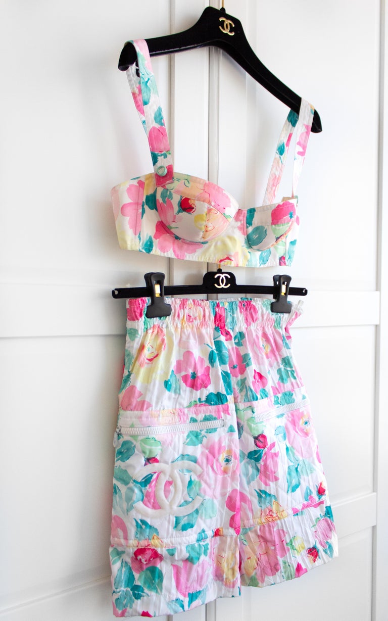 Rare Chanel Vintage Cruise 1995 Multicolor Floral Bustier Bra Shorts ...
