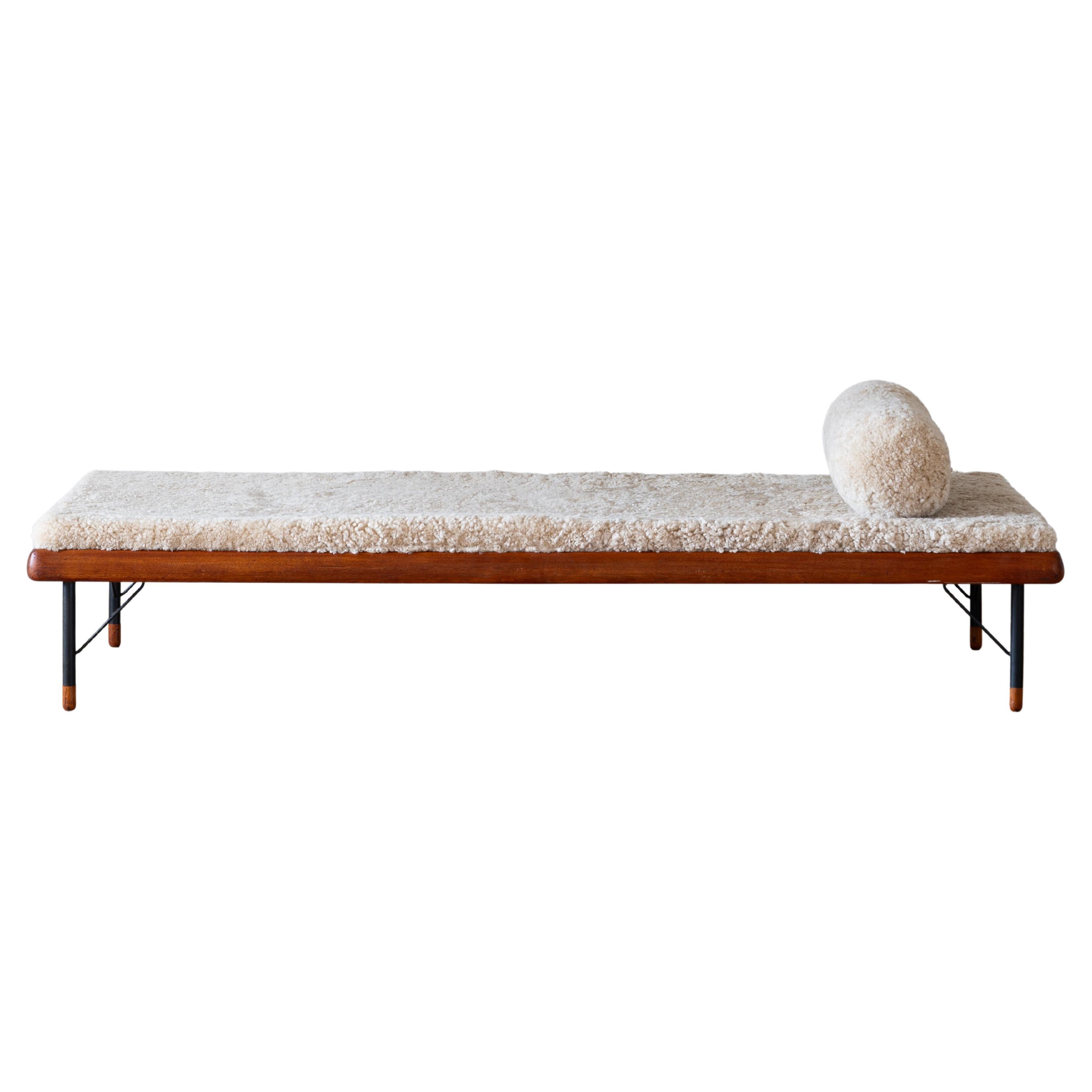 Antique and Vintage Daybeds - 1,790 For Sale at 1stDibs | vintage ...