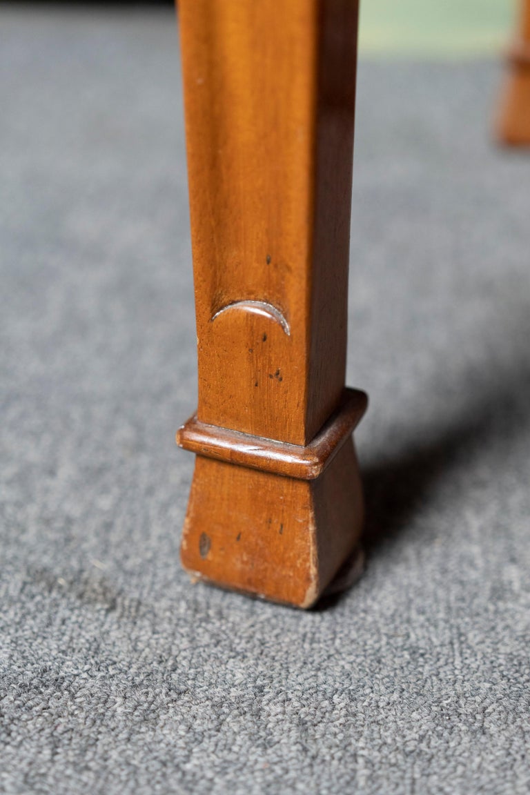 Rare George III Period Concave Front Serving Table For Sale at 1stDibs