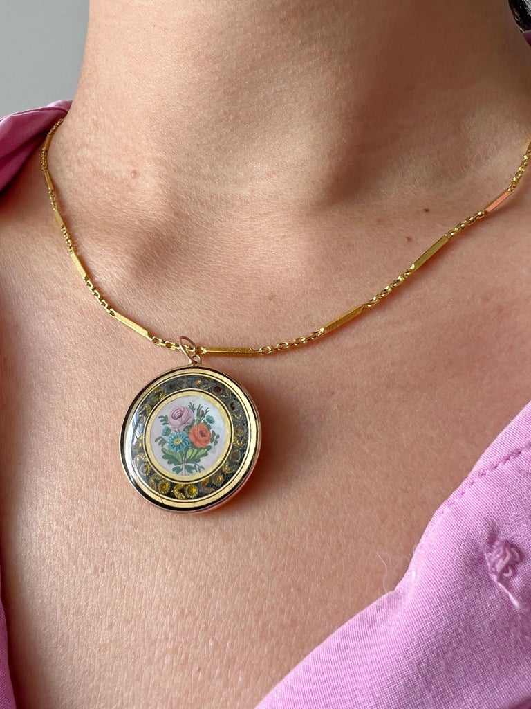 Rare Georgian Era 18k Gold Miniature Painting Rose Pendant For Sale at ...