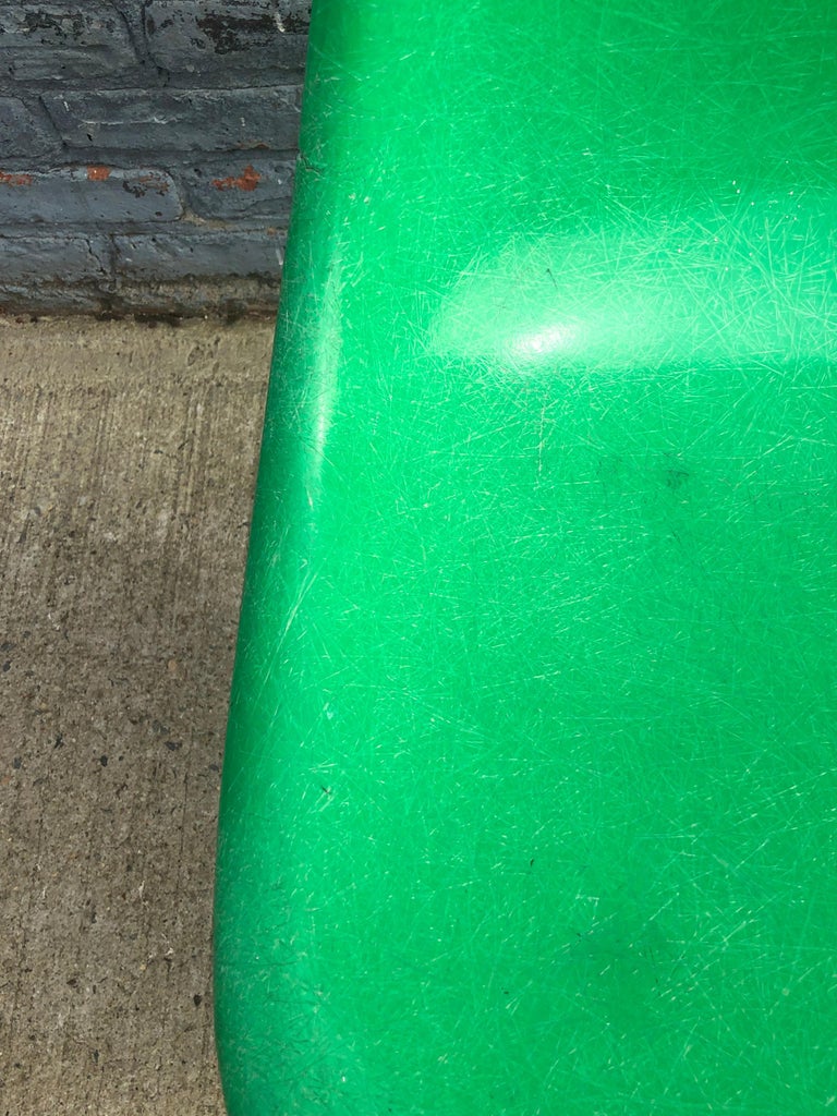 Rare Kelly Green Herman Miller Eames Fiberglass PSCC Desk Chair at ...