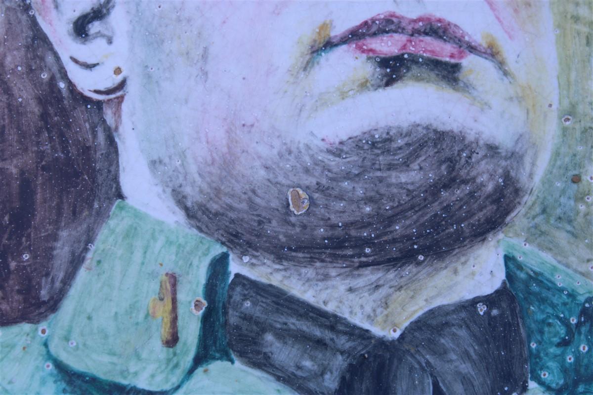 Raro gran plato de pared de mayólica con la cara de Benito Mussolini ...