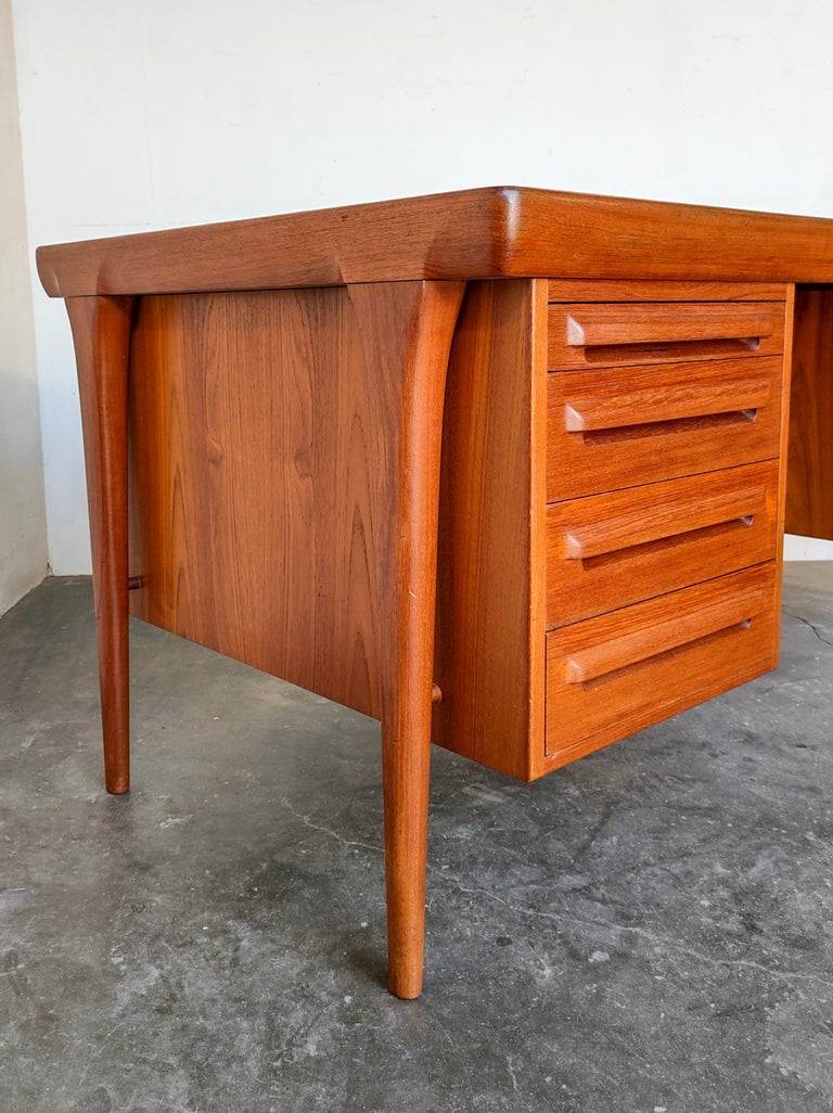 Rare Mid-Century Modern Sculptural Teak Executive Desk by Ib Kofod ...