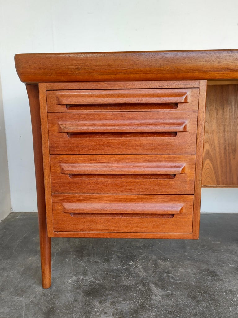 Rare Mid-Century Modern Sculptural Teak Executive Desk by Ib Kofod ...