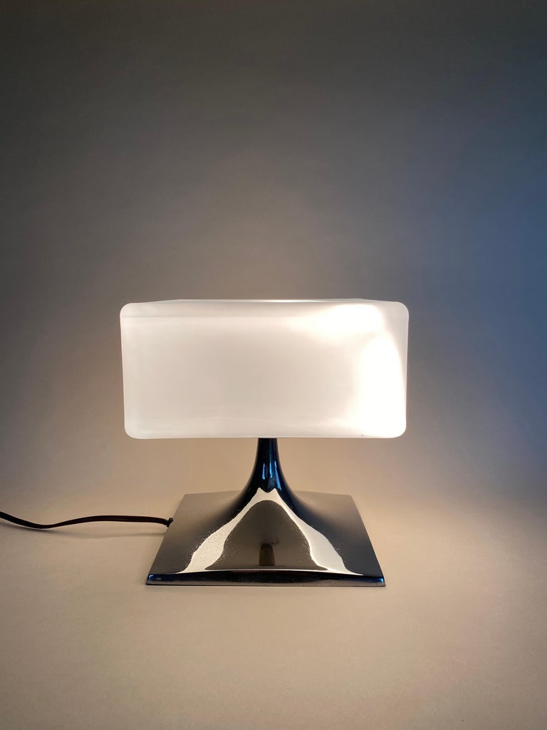 Rare Mid Century square Laurel lamp model 6083 For Sale at 1stDibs
