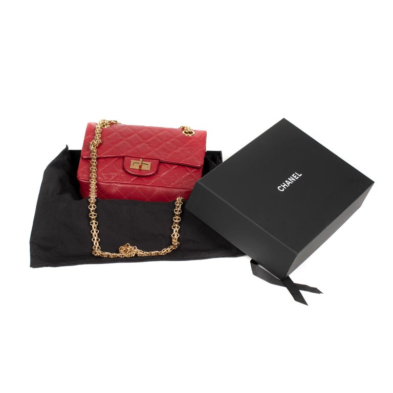 Rare Mini Chanel 2.55 Reissue handbag in red quilted leather, gold ...