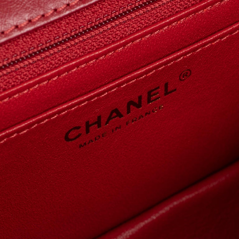 Rare Mini Chanel 2.55 Reissue handbag in red quilted leather, gold ...
