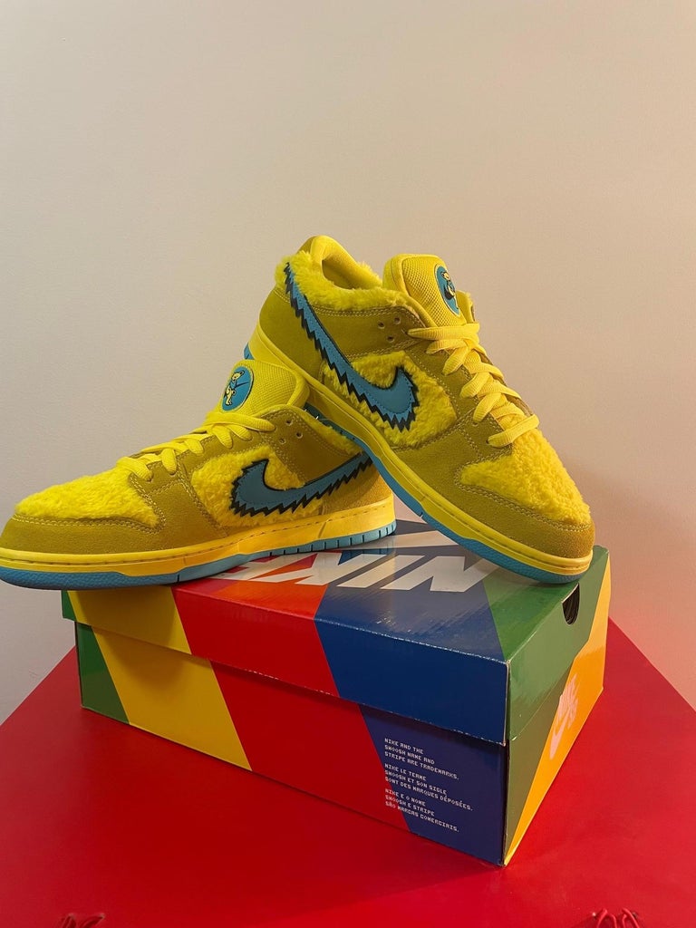 Rare Nike Dunk SB Low Grateful Dead Bears Opti Yellow For Sale at 1stDibs