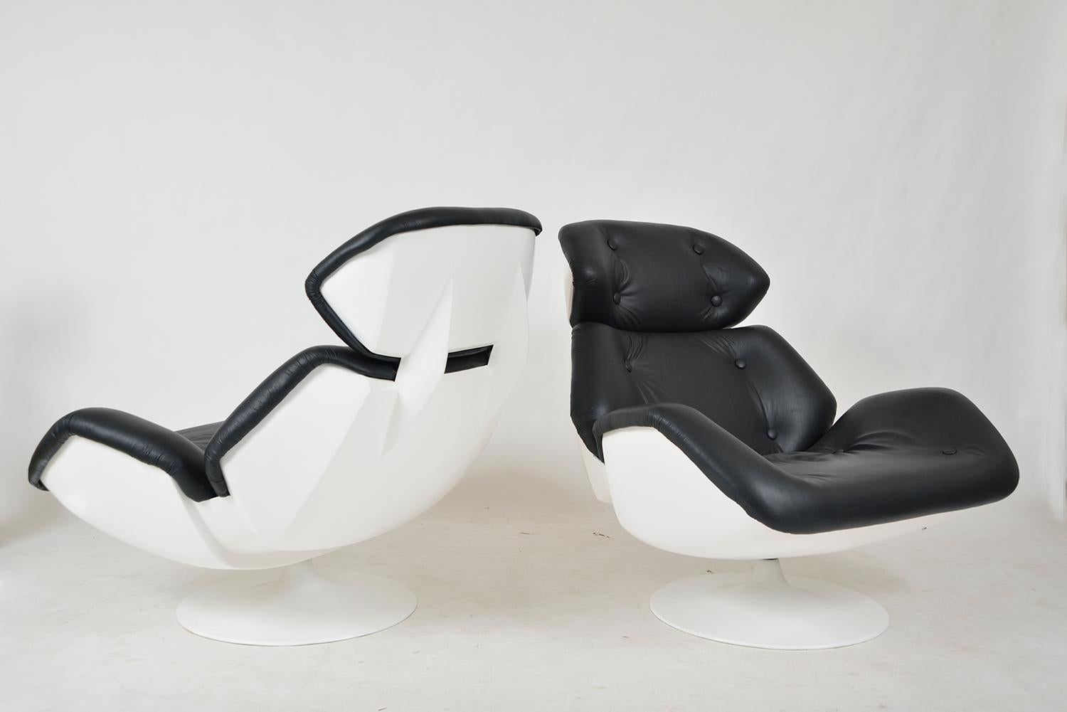 Rare Pair 1960s Space Age Swivel Lounge Chairs by Lurashell Fiberglass ...