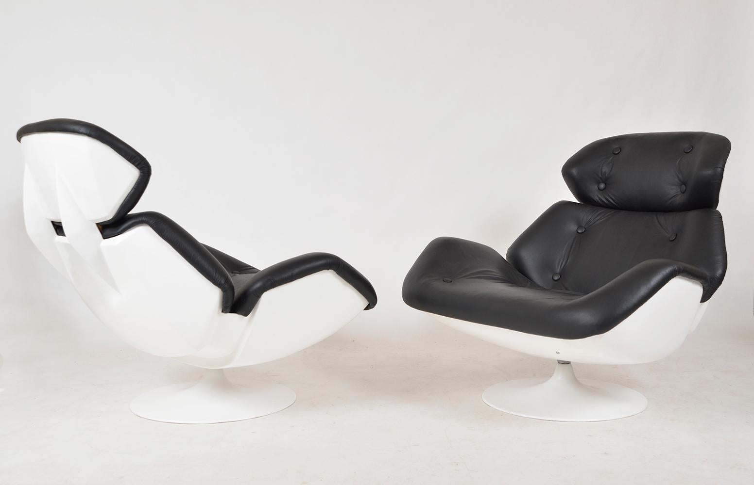 Rare Pair 1960s Space Age Swivel Lounge Chairs by Lurashell Fiberglass ...