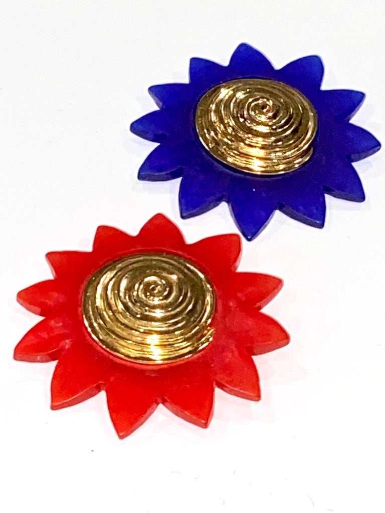 Rare Pair of Givenchy 1980 /90s Resin and Gold Brooches For Sale at 1stDibs