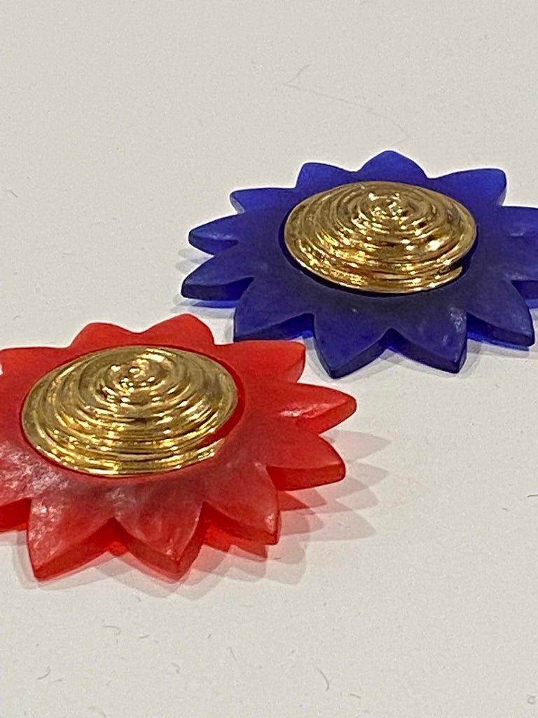 Rare Pair of Givenchy 1980 /90s Resin and Gold Brooches For Sale at 1stDibs