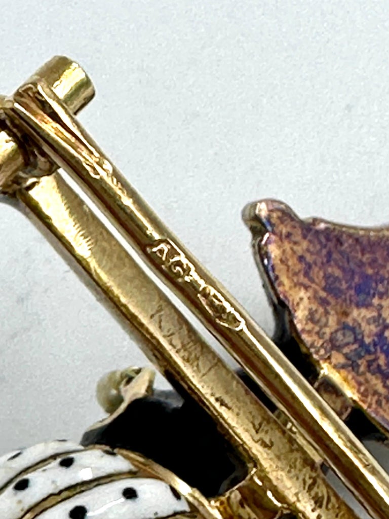 Rare Polychrome Enamels Gold Pin Bar with "Moretto" For Sale at 1stDibs