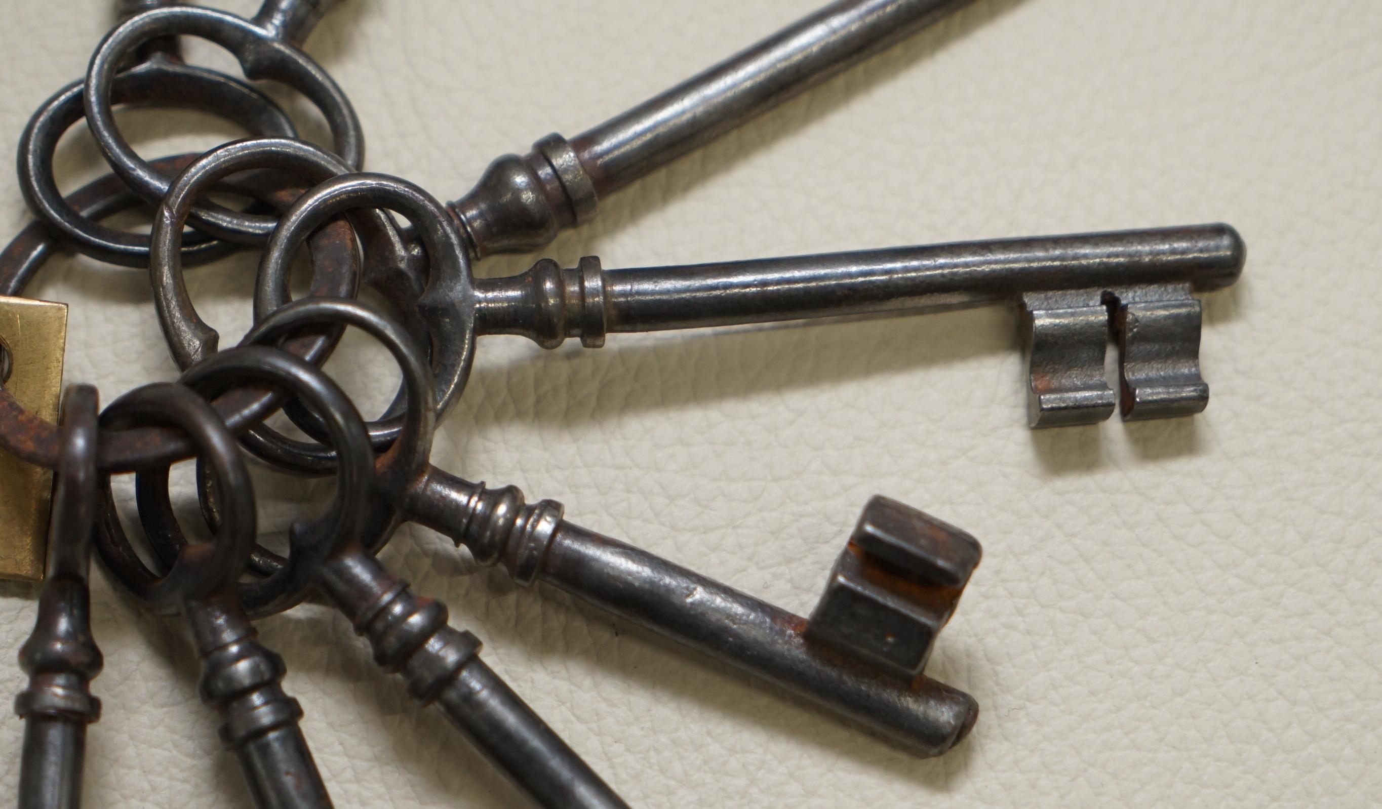 Rare Set of Original Antique Victorian Lincoln Castle Prison Keys ...