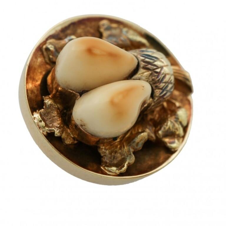 Rare Traditional Traditional Button Set with Grandchildren, 5 Jank ...