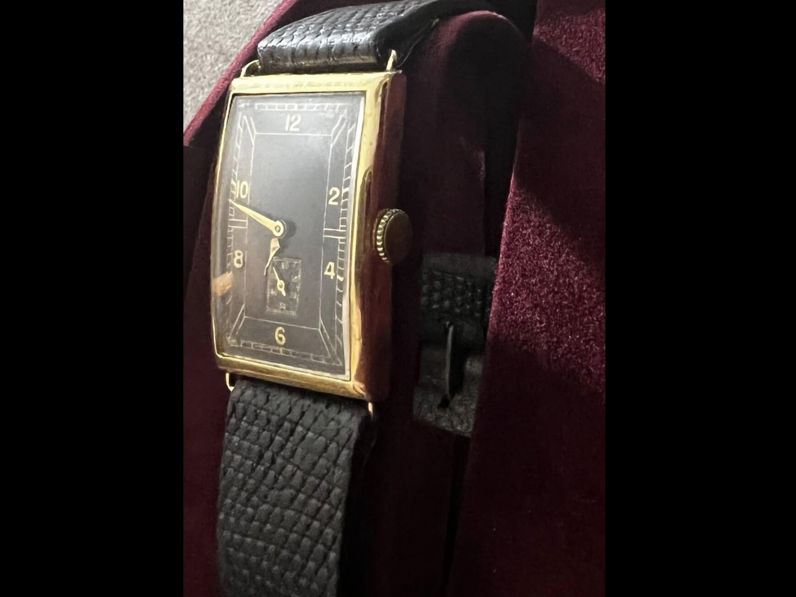 Rare Vintage 18K Gold WW2 Circa Watch For Sale at 1stDibs