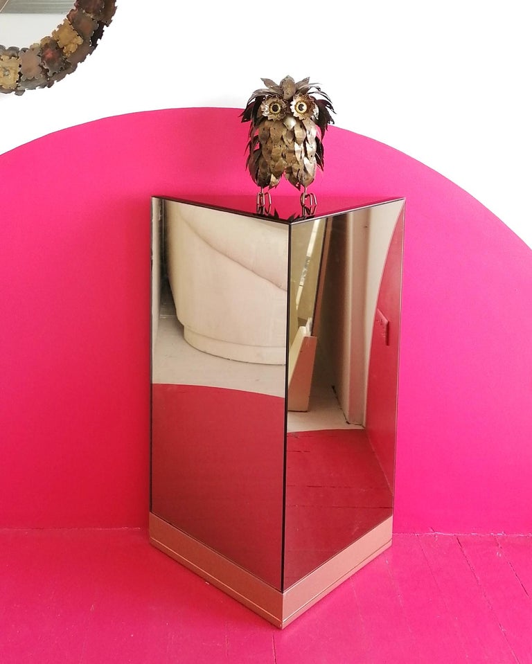 Rare Vintage Large Triangular Mirrored Plinth by Rougier Canada, 1970s ...