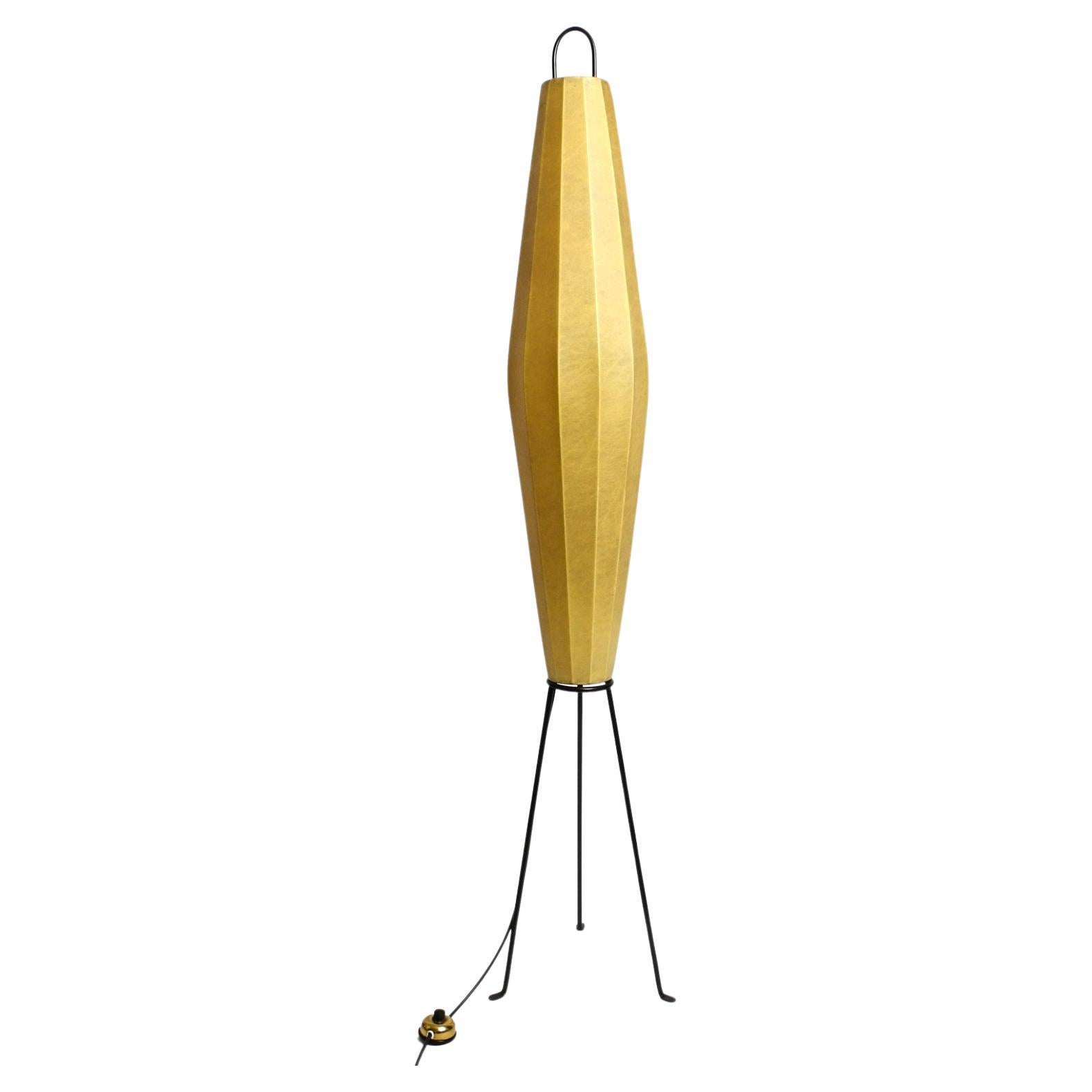 Cocoon shaped Three-legged floor lamp from the 60s in mid-century style ...