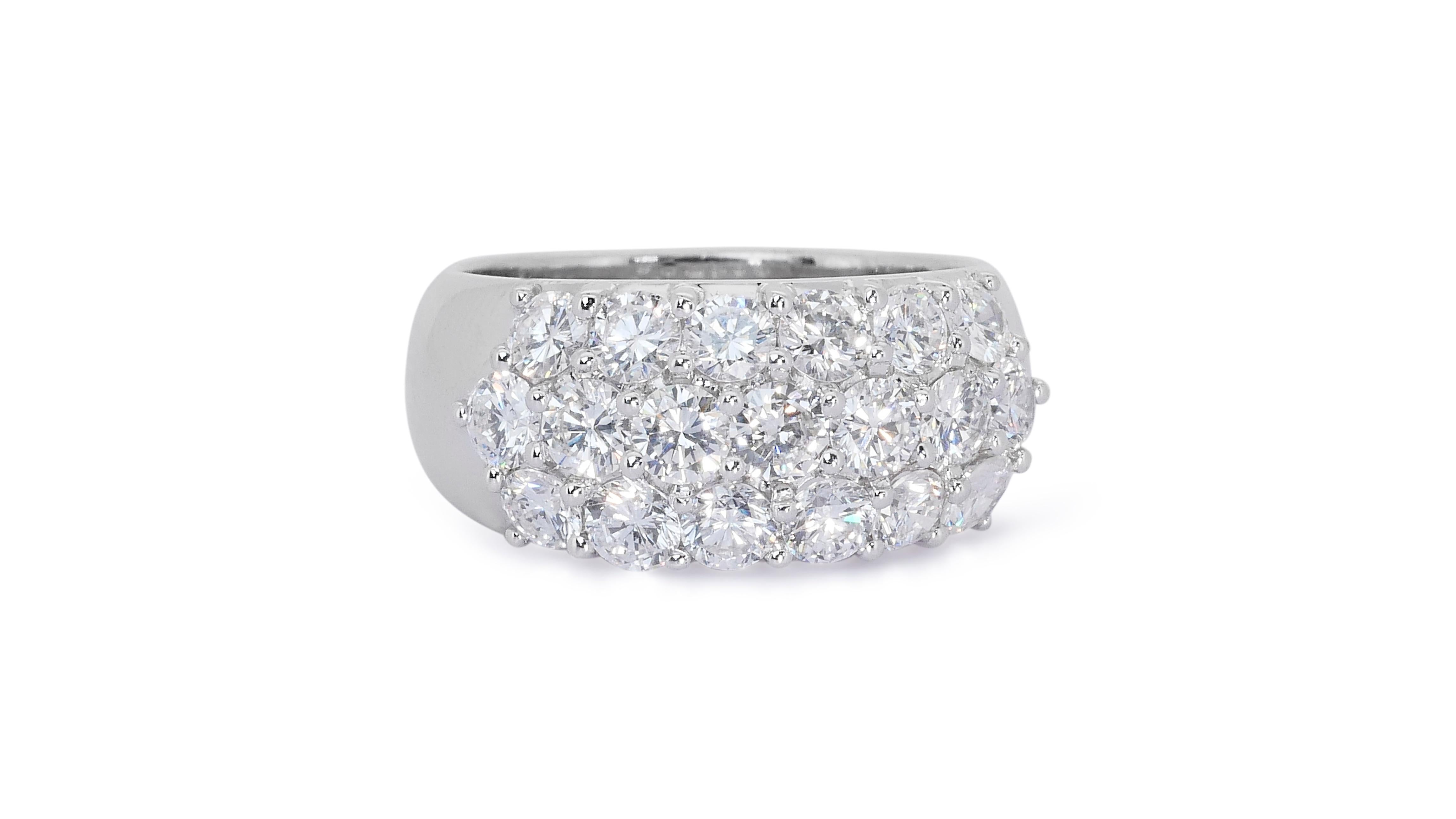 Ravishing 18k White Gold Dome Ring with 2.2 Ct Natural Diamonds IGI Certificate For Sale at 1stDibs