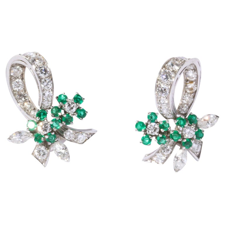Raymond Yard Platinum, Diamond and Emerald Earrings For Sale at 1stDibs
