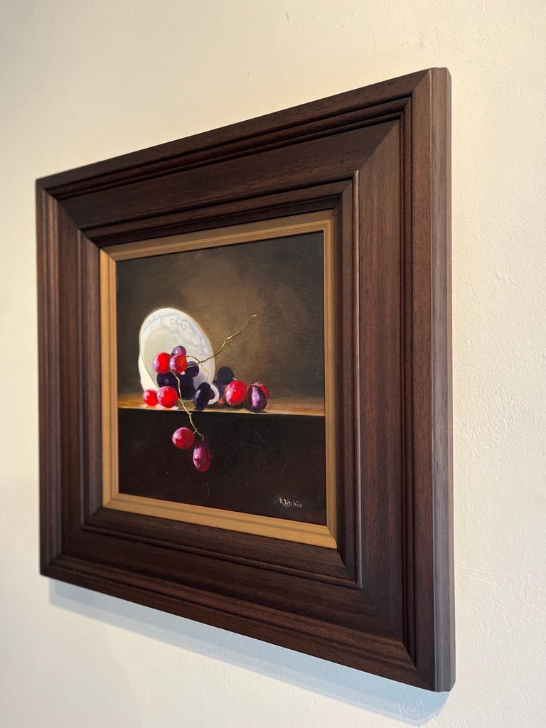 Rebecca Ritchie - Teacup with Grapes - dutch contemporary still life ...