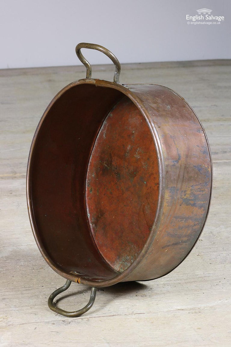 Reclaimed Oval Copper Pot with, 20th Century For Sale at 1stDibs