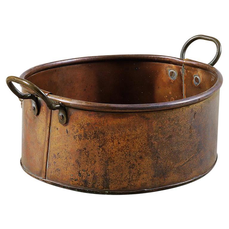 Reclaimed Oval Copper Pot with, 20th Century For Sale at 1stDibs