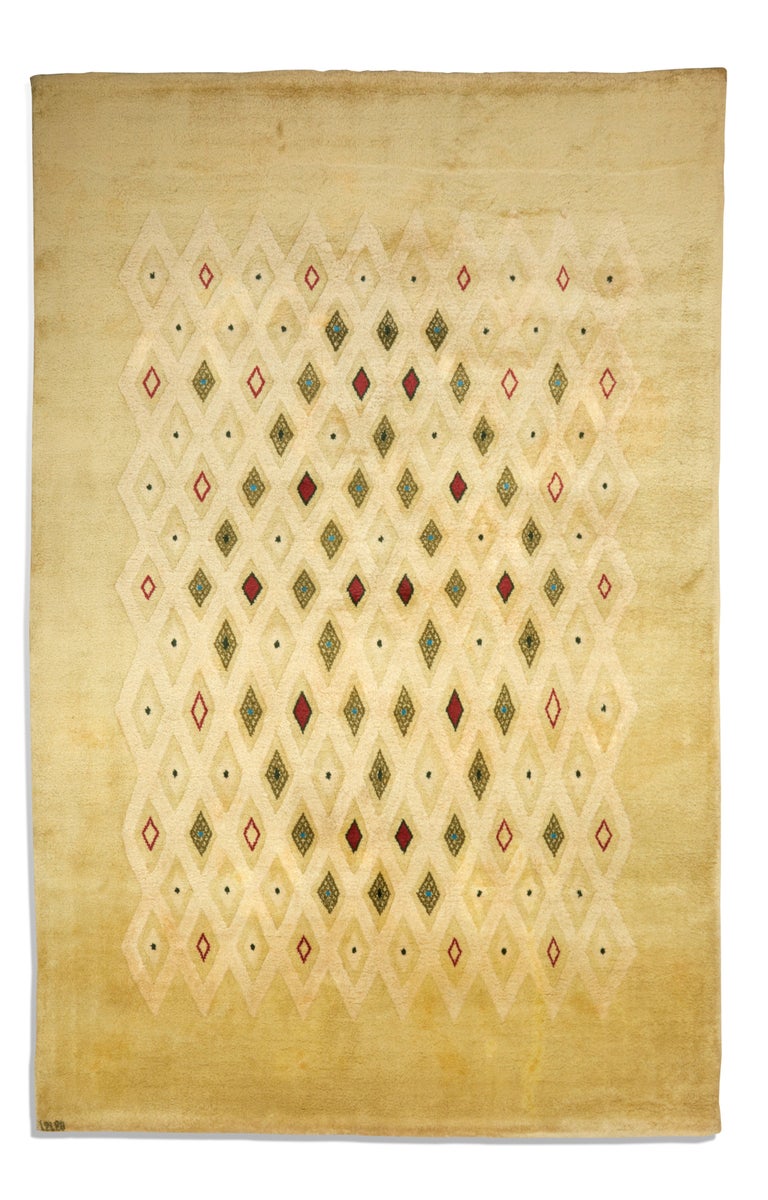 Rectangular Rug For Sale at 1stDibs