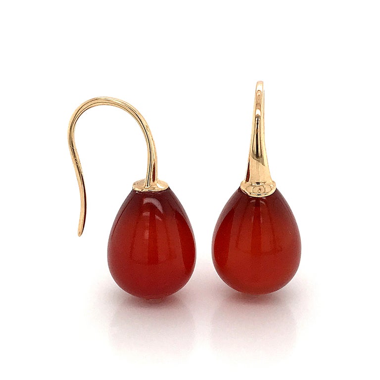 Red Agathe and Yellow Gold 18 Karat Drop Earrings For Sale at 1stDibs