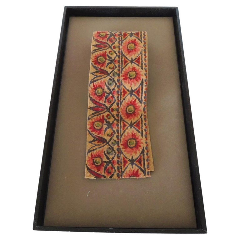 Red and Green Floral Linen Printed Decorative Trim For Sale at 1stDibs