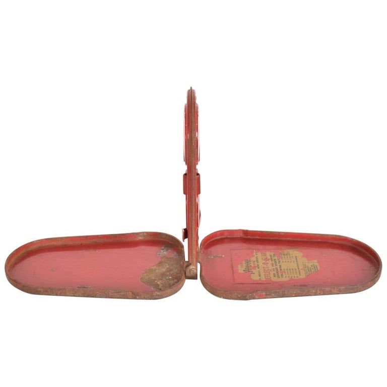 Red Arrow Reflect O Flare Light Compact Road Hazard Vintage Safety at ...