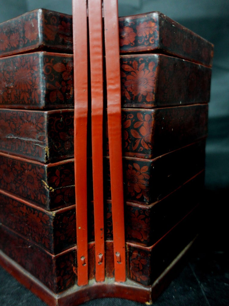 Red/Black-Lacquered Fan-Shape Five-Case Lunch Box, Ric.00034 For Sale ...