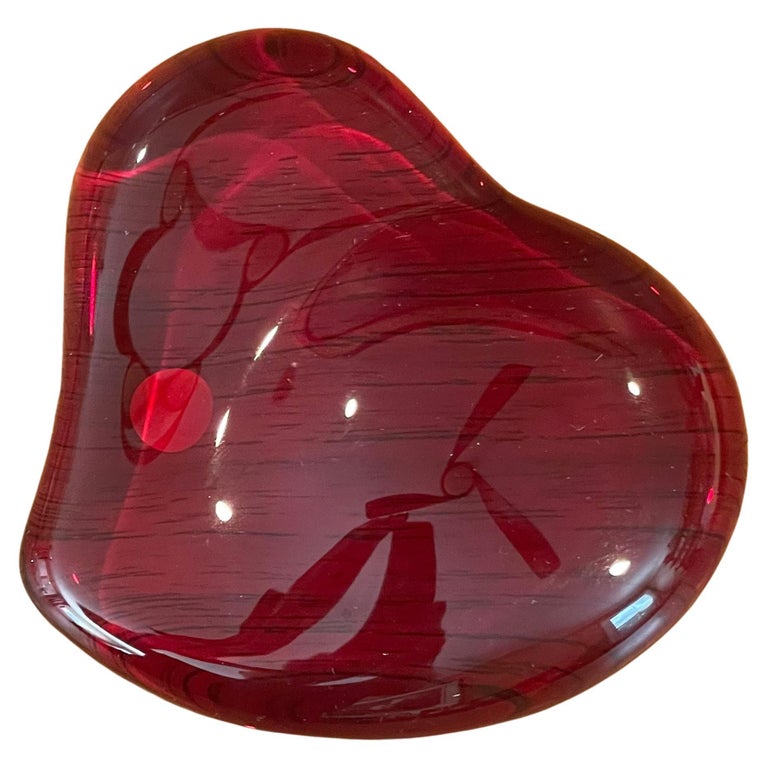 Red Crystal Heart Art Glass Paperweight by Elsa Peretti for Tiffany and ...