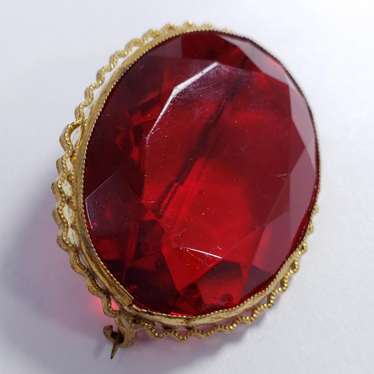 Red Crystal Open Back Victorian Pin Brooch in Decorative Bezel For Sale ...