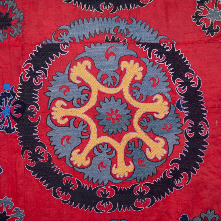 Red Ground Suzani from Uzbekistan, Early 20th Century For Sale at 1stDibs