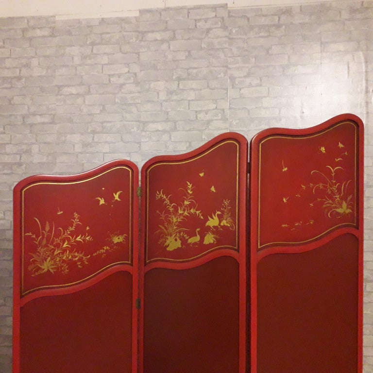 Red Lacquer Scarlet Chinoiserie Screen For Sale at 1stDibs