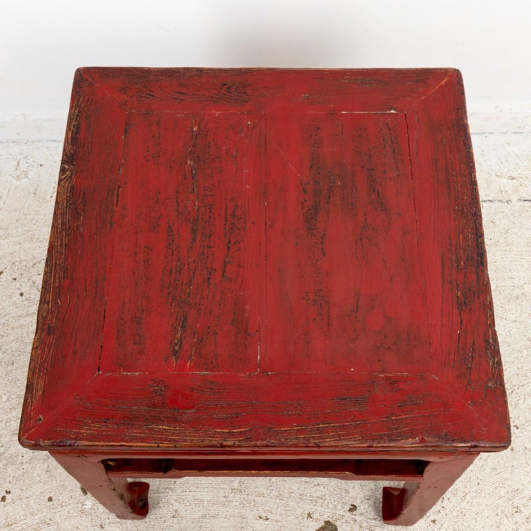 Red Lacquered Chinese Side Table For Sale at 1stDibs